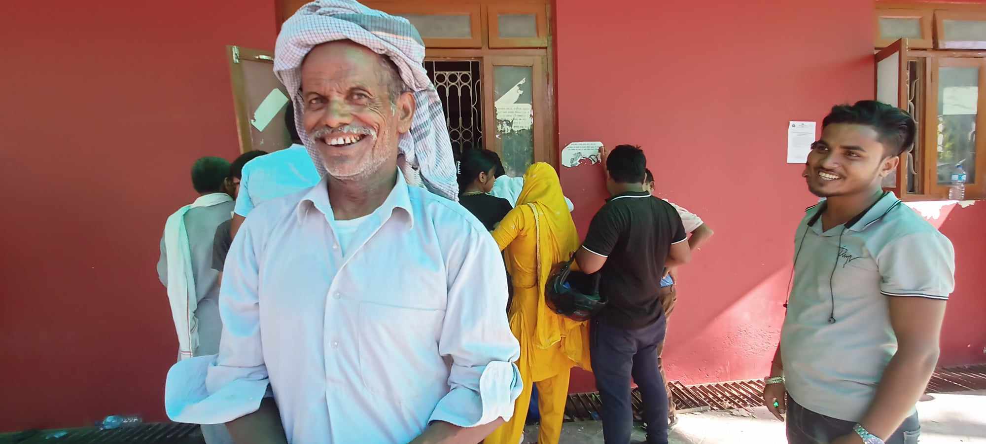 लामो प्रतीक्षापछि नागरिकता पाउँदा दङ्ग - Ratoghar